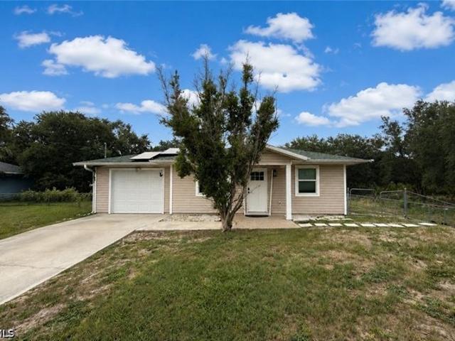 2510 66th St W, Lehigh Acres, FL 33971