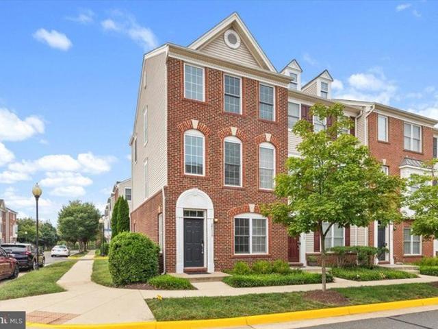 25119 McBryde Ter, Chantilly, VA 20152