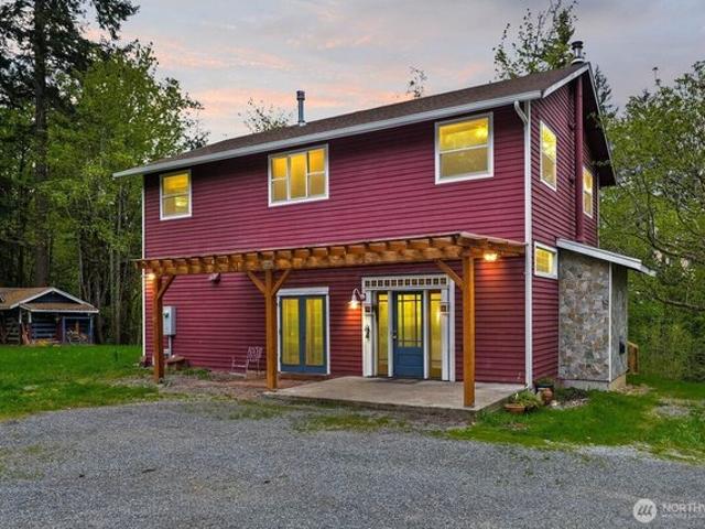 25119 SE 262nd St, Ravensdale, WA 98051