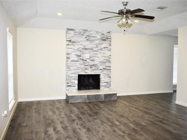 2511 Maple Tree Court