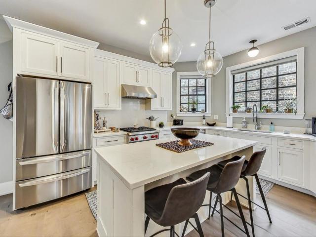 2511 N Francisco Avenue # 2