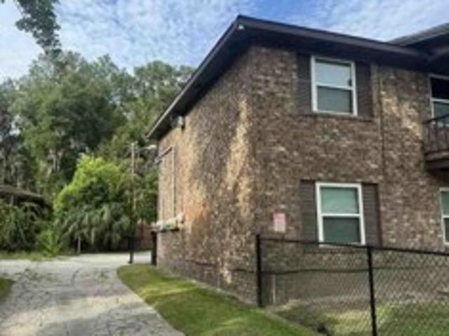 2511 Oak Forest Drive