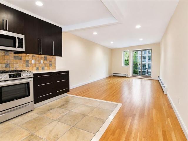 2511 Ocean Avenue # 302