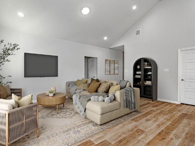 2511 Birdell Court