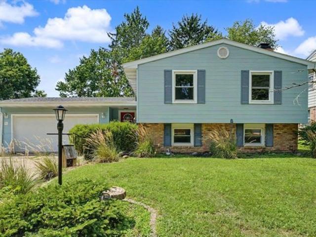2511 Combes St, Urbana, IL 61801
