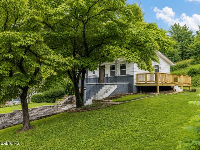 2511 Davenport Rd