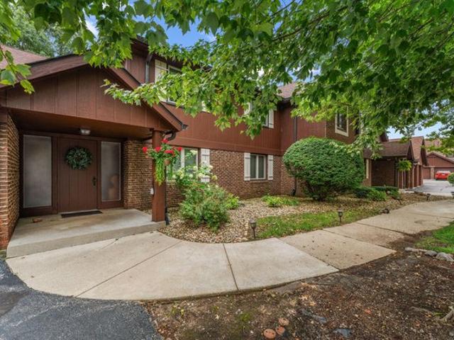 2511 E Lakeshore Dr Unit A2, Crown Point, IN 46307