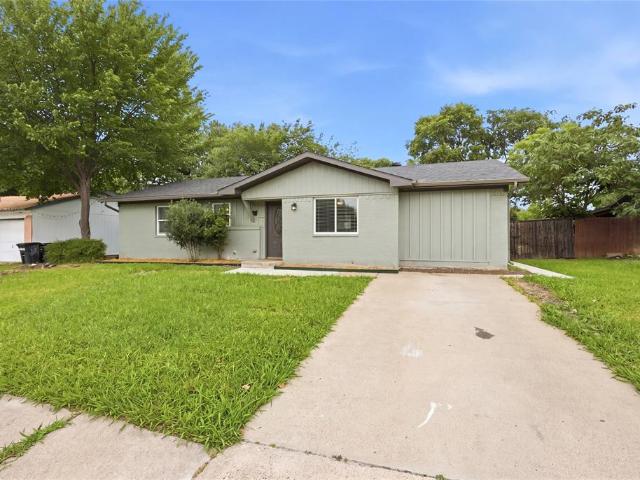 2511 Emerald Drive