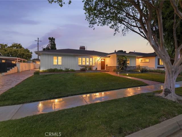 2511 Gregory Lane