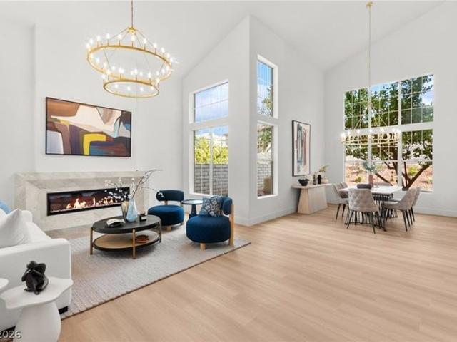 2511 Hacker Dr, Henderson, NV 89074