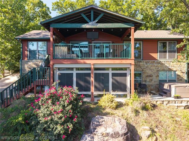 2511 Lakeside Drive