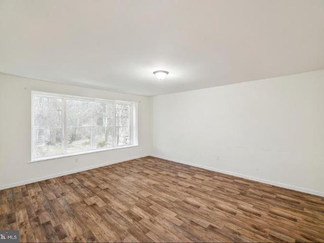 2511 Lisa Drive