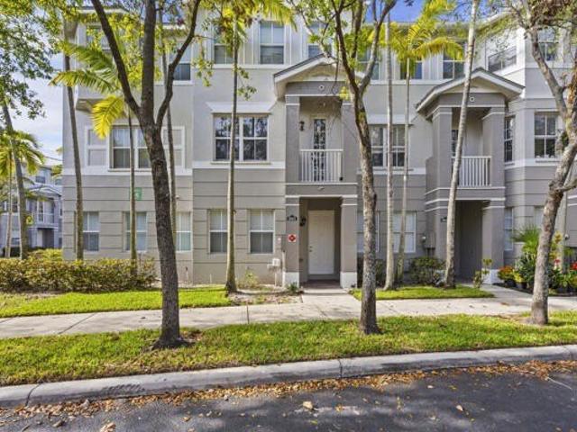2511 Shoma Dr, Royal Palm Beach, FL 33414