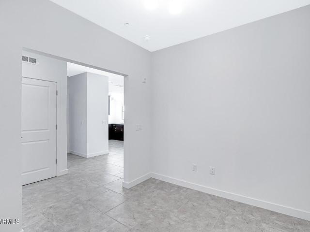 2511 w queen creek road # 370