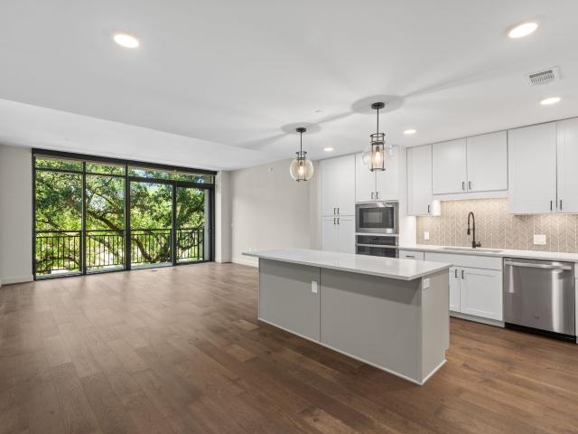 2511 Willowick Road 210