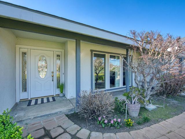 2511 18th Ave, Kingsburg, CA 93631 | Compass