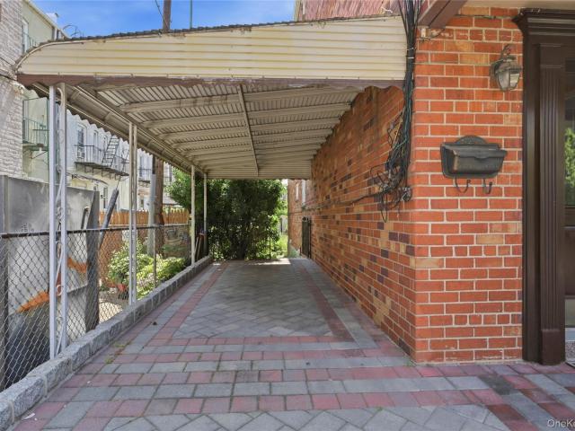 2511 44th Street