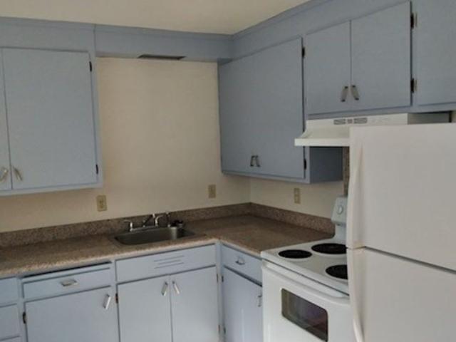 2511 7th 2 Bedroom Apartment for Rent at 2511 7th Ave, Oakland, CA 94606 Ivy Hill