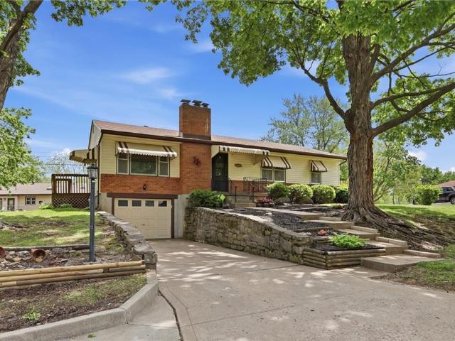 2511 84 Terrace