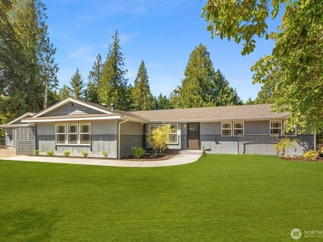 25120 SE 384th St, Enumclaw, WA 98022