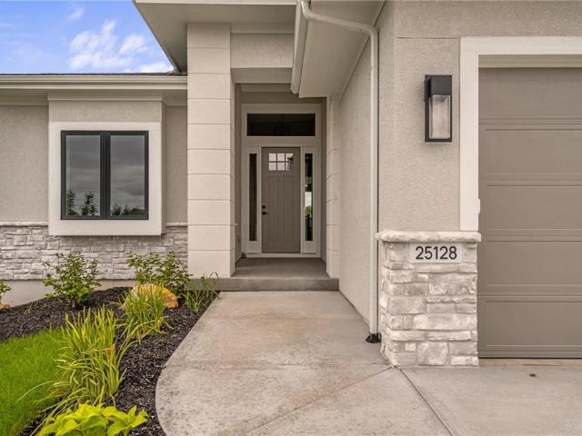 25128 W 141st Terrace