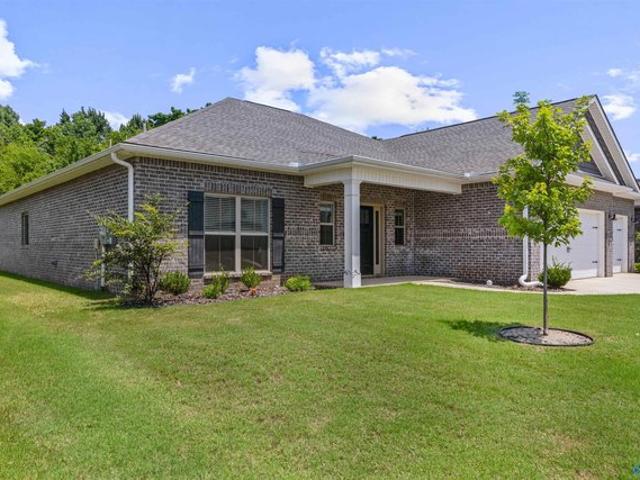 25129 Addlestone Dr, Athens, AL 35613
