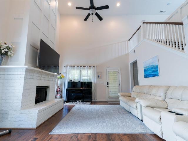 2512 Montauk Road