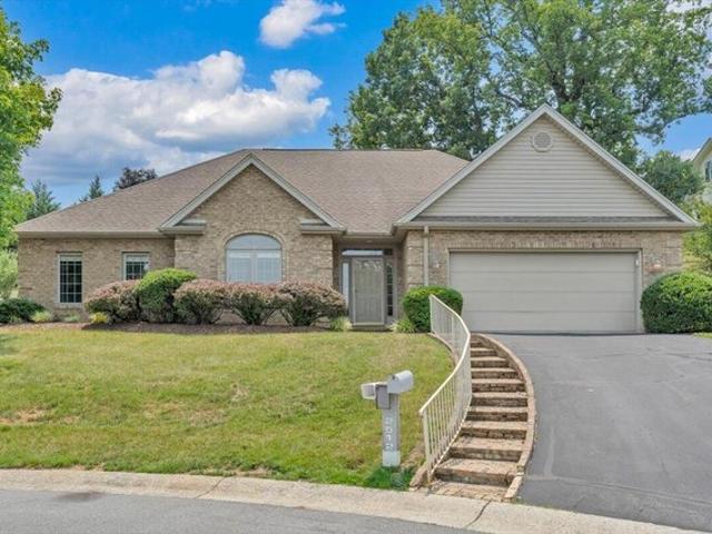 2512 Oak Ridge Ln, Salem, VA 24153