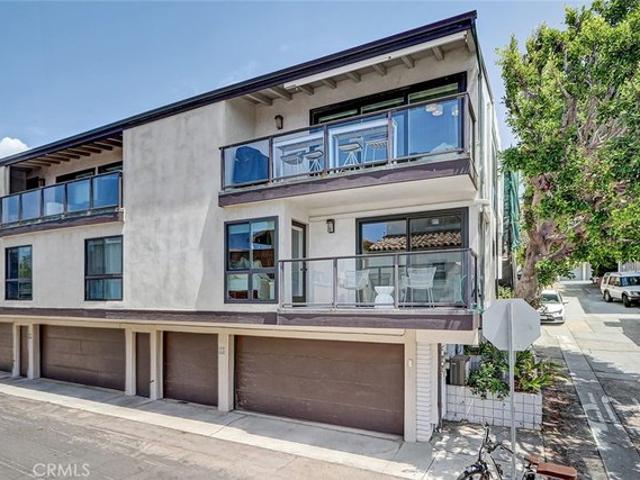 2512 Ocean Dr, Manhattan Beach, CA 90266