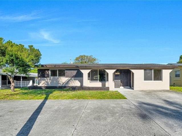 2512 Alcazar Dr, Miramar, FL 33023