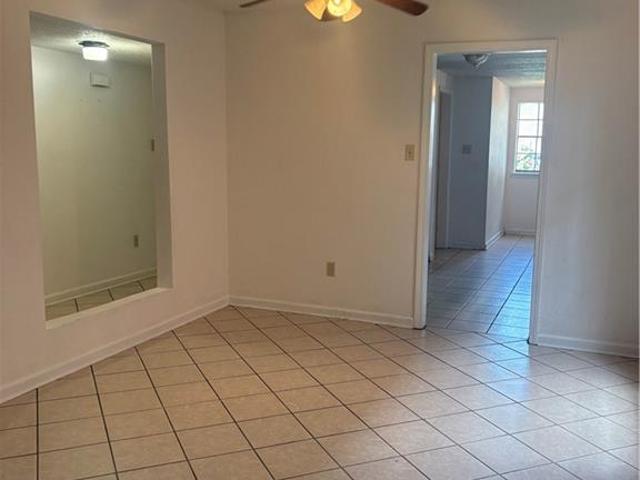 2512 Caswell Lane