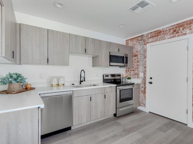 2512 E Thomas Road # 1