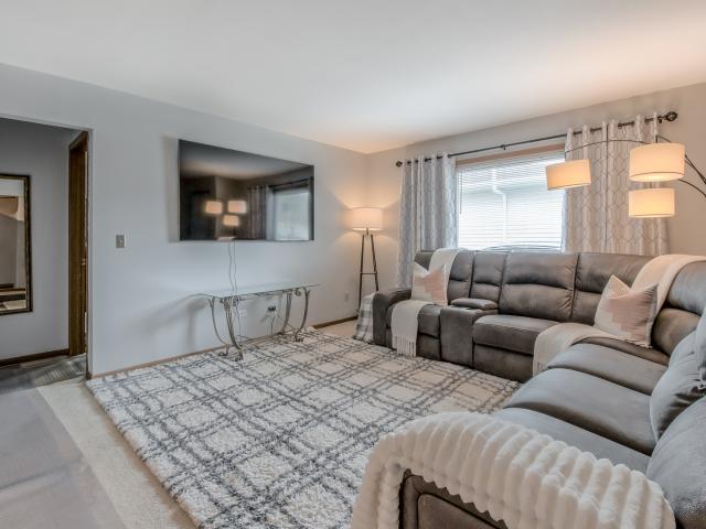 2512 live oak drive