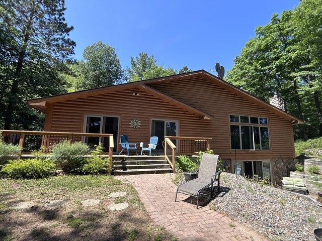 2512 Long View Dr, Crescent, WI 54501