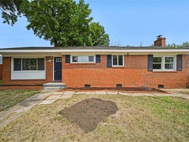 2512 Palmyra St, Norfolk, VA 23513