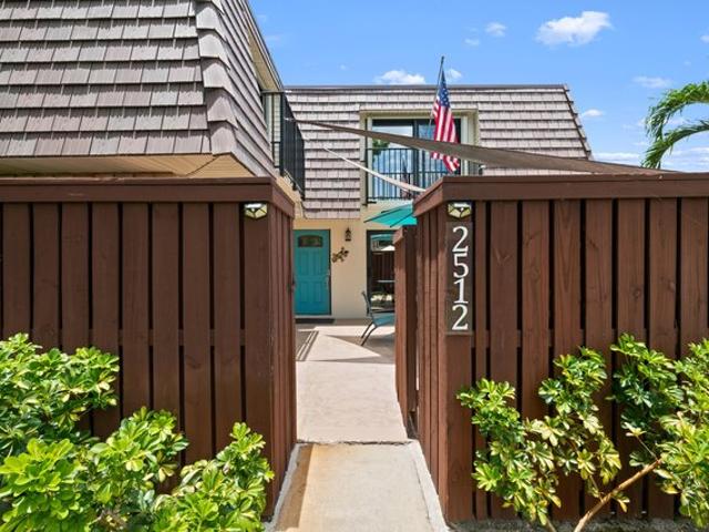 2512 SW 15th St, Deerfield Beach, FL 33442