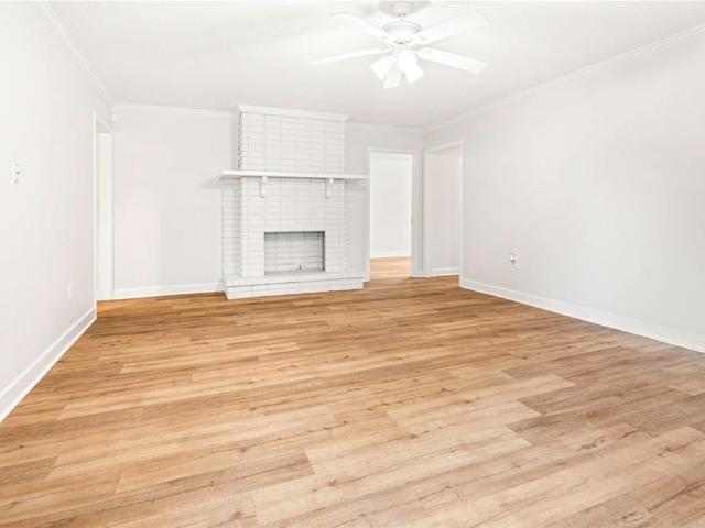 2512 Taft Park