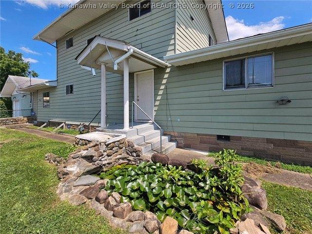 2512 4th Ave, Charleston, WV 25387