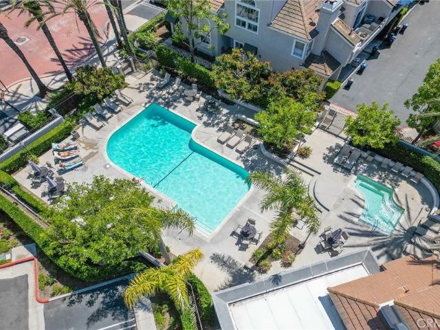 25131 Calle Playa