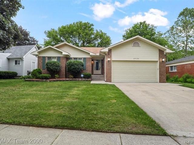 25134 Ann Arbor Trl, Dearborn Heights, MI 48127
