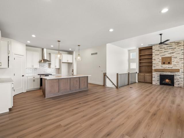 2513 NW Cedarwood Court