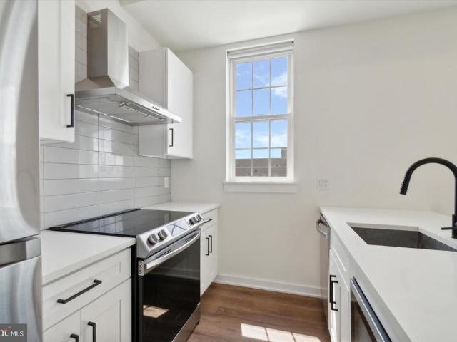 2513 N Howard Street # 302