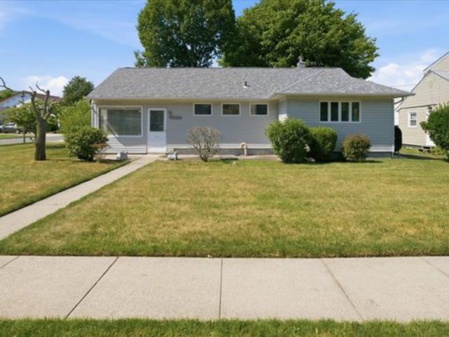 2513 Cedar St, East Meadow, NY 11554