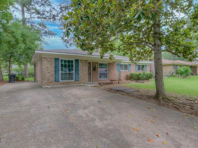 2513 Dundee Circle