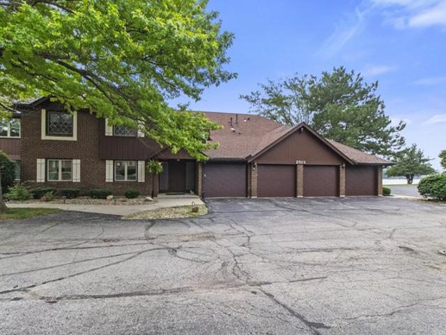 2513 E Lakeshore Dr, Crown Point, IN 46307