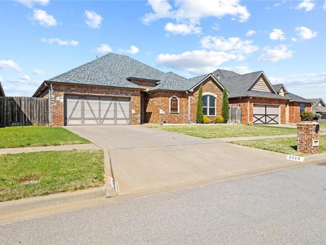 2513 Hayride Drive