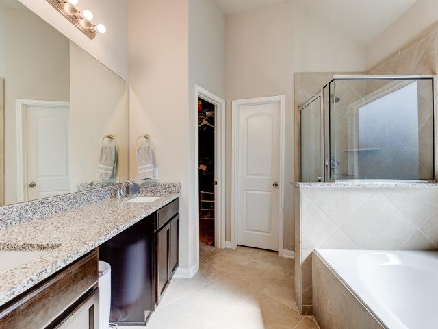 2513 Holly Laurel Mnr, Conroe, TX 77304 | MLS #89105