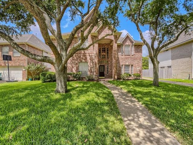 2513 LA Rochelle Ct, Seabrook, TX 77586