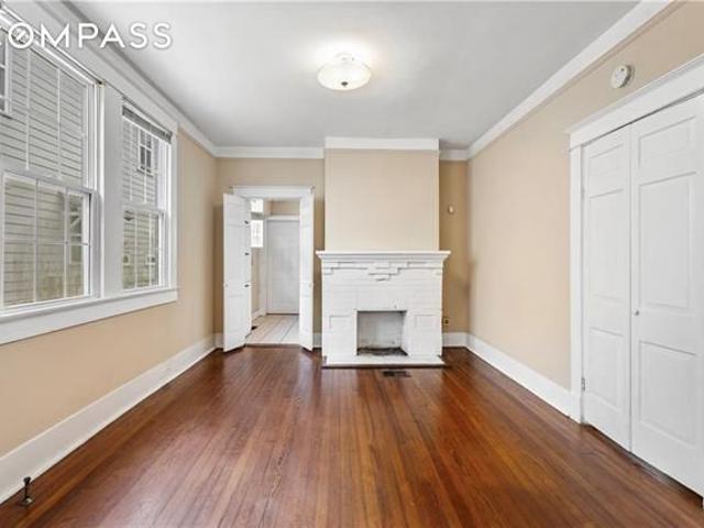 2513 Lowerline St, New Orleans, LA