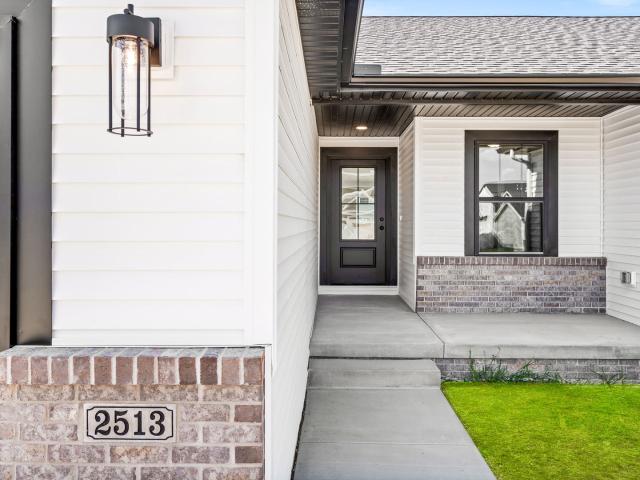 2513 Pampas Lane
